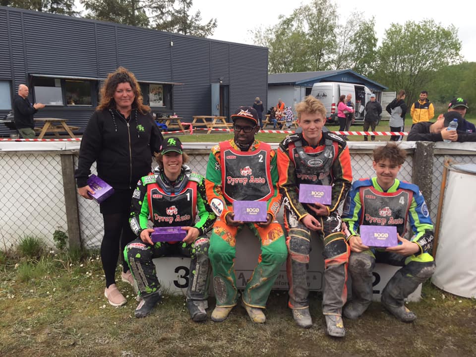 Lørdagen bød igen på en flot match kørt af FSK 2. division 500 cc ...